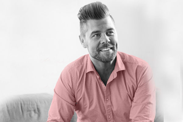 Jason Crabb’s “When I Turn to You” Lyric Video – Singing News Magazine