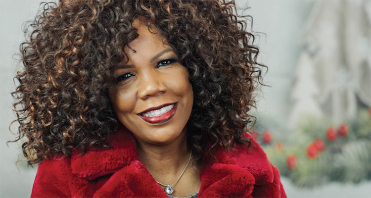 Lynda Randle to Release ‘White Christmas’ Oct 16 – Singing News Magazine