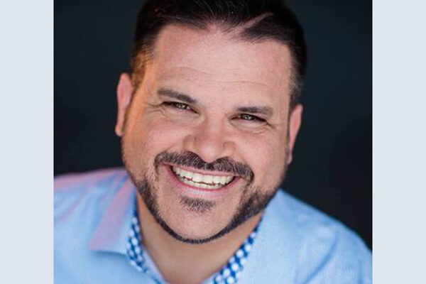 Mickey Bell Wins ICMA Best Comedian of the Year – Singing News Magazine