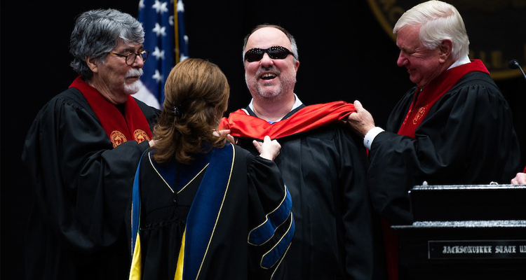 Gordon Mote Receives Honorary Doctorate – Singing News Magazine