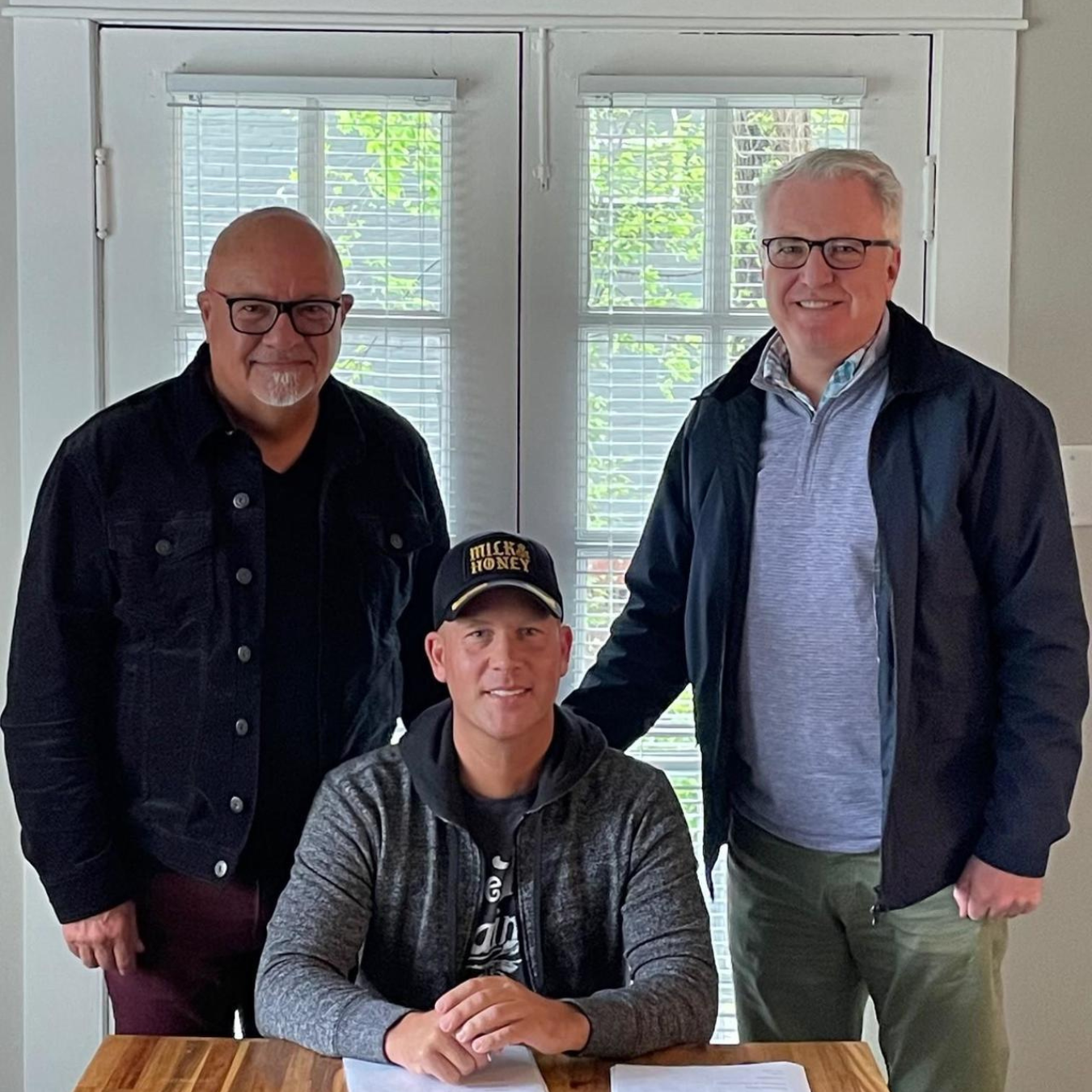 Joseph Habedank Re-Signs with Daywind Records – Singing News Magazine